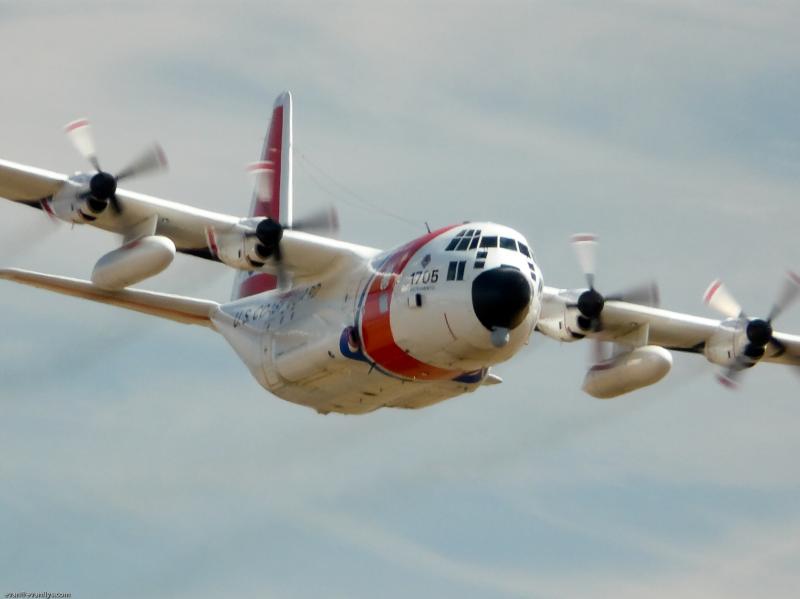 Evan flies - Che Barnes